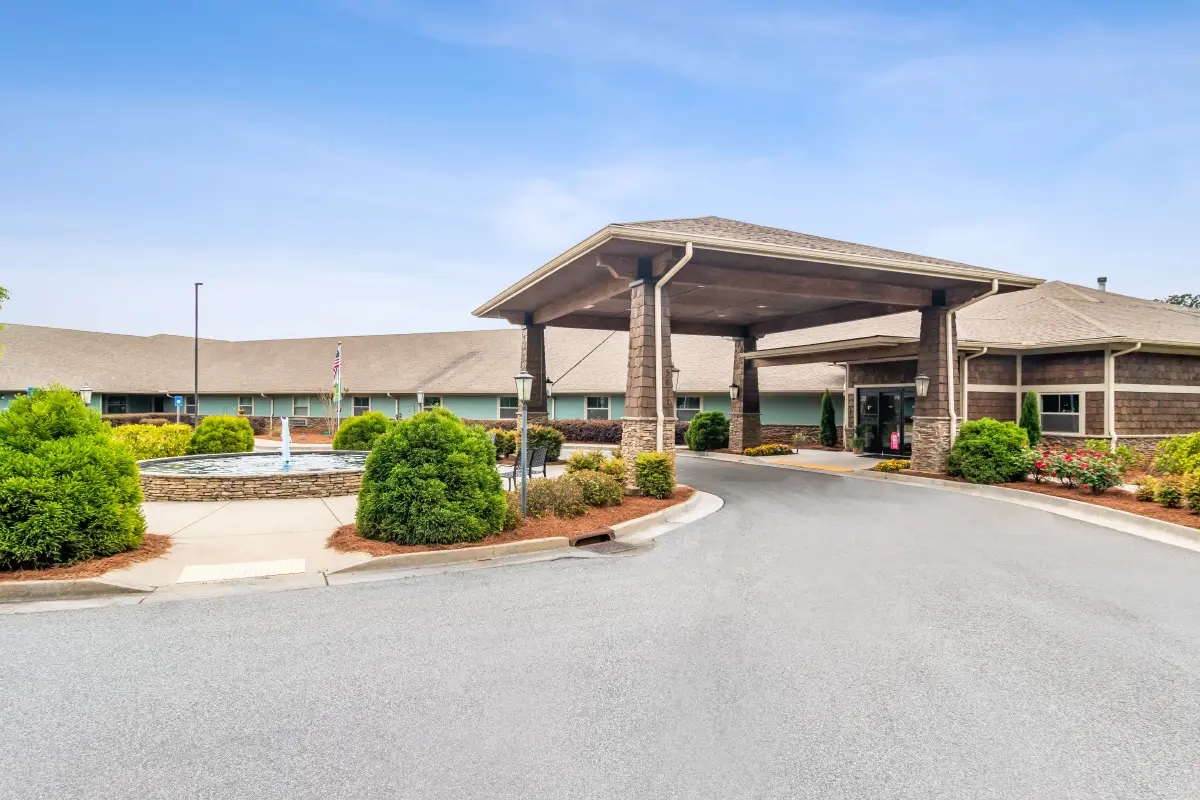 The Ideal Living Space For Your Lifestyle | Oaks at Hampton